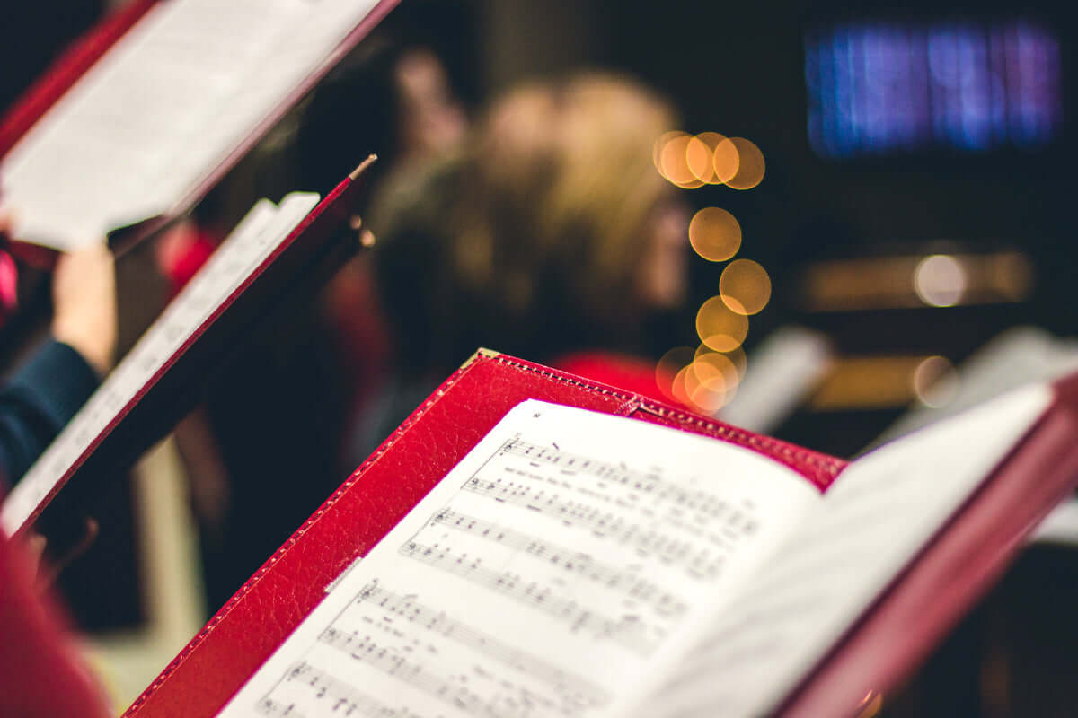 Story of Silent Night Christmas Carol | Savelli Religious