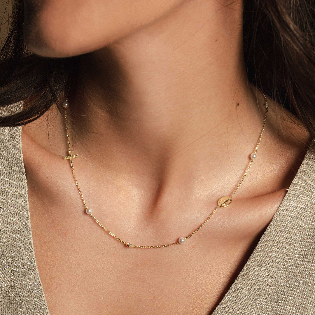 Miraculous Medal Necklaces | Savelli Religious