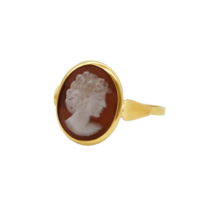 Cameo Ring in 18k Gold | Savelli Religious