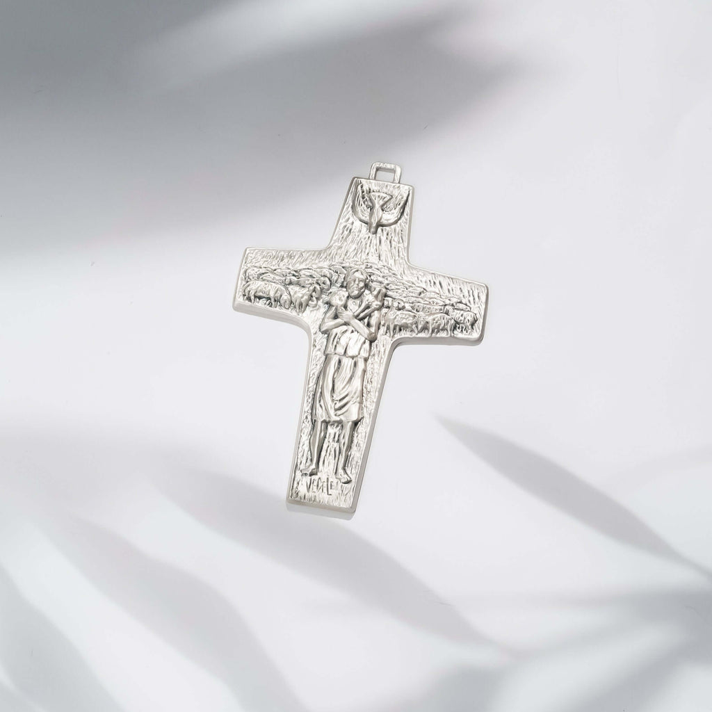 Pope Francis's Good Shepherd Wall Cross in Metal | Savelli Religioius ...